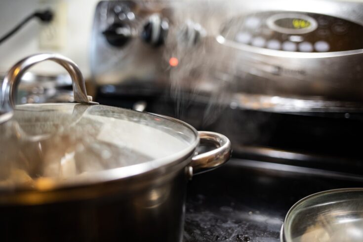 How to Simmer: All You Need to Know About Simmering | Table Matters